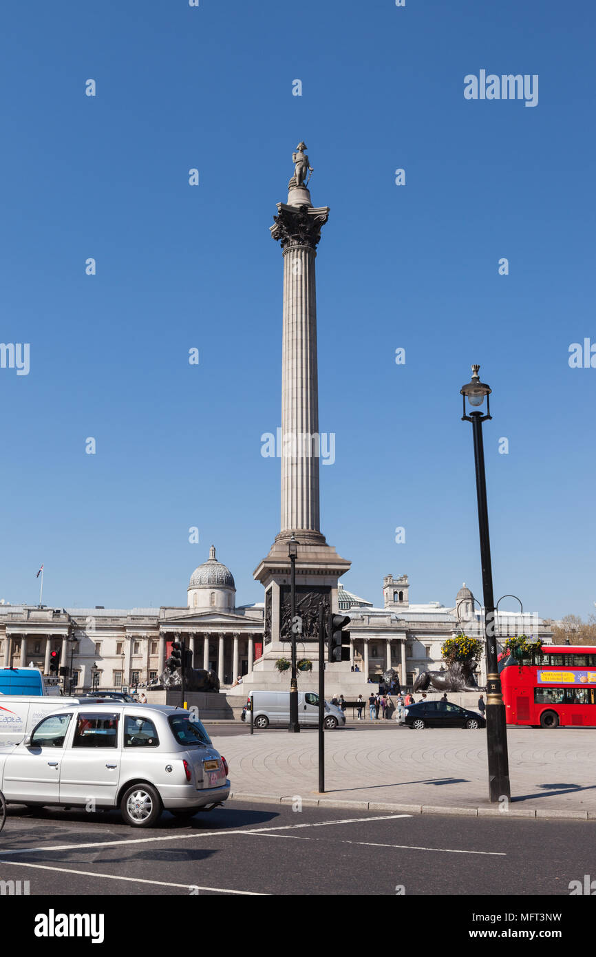 Nelsons nelson column london hi-res stock photography and images - Alamy
