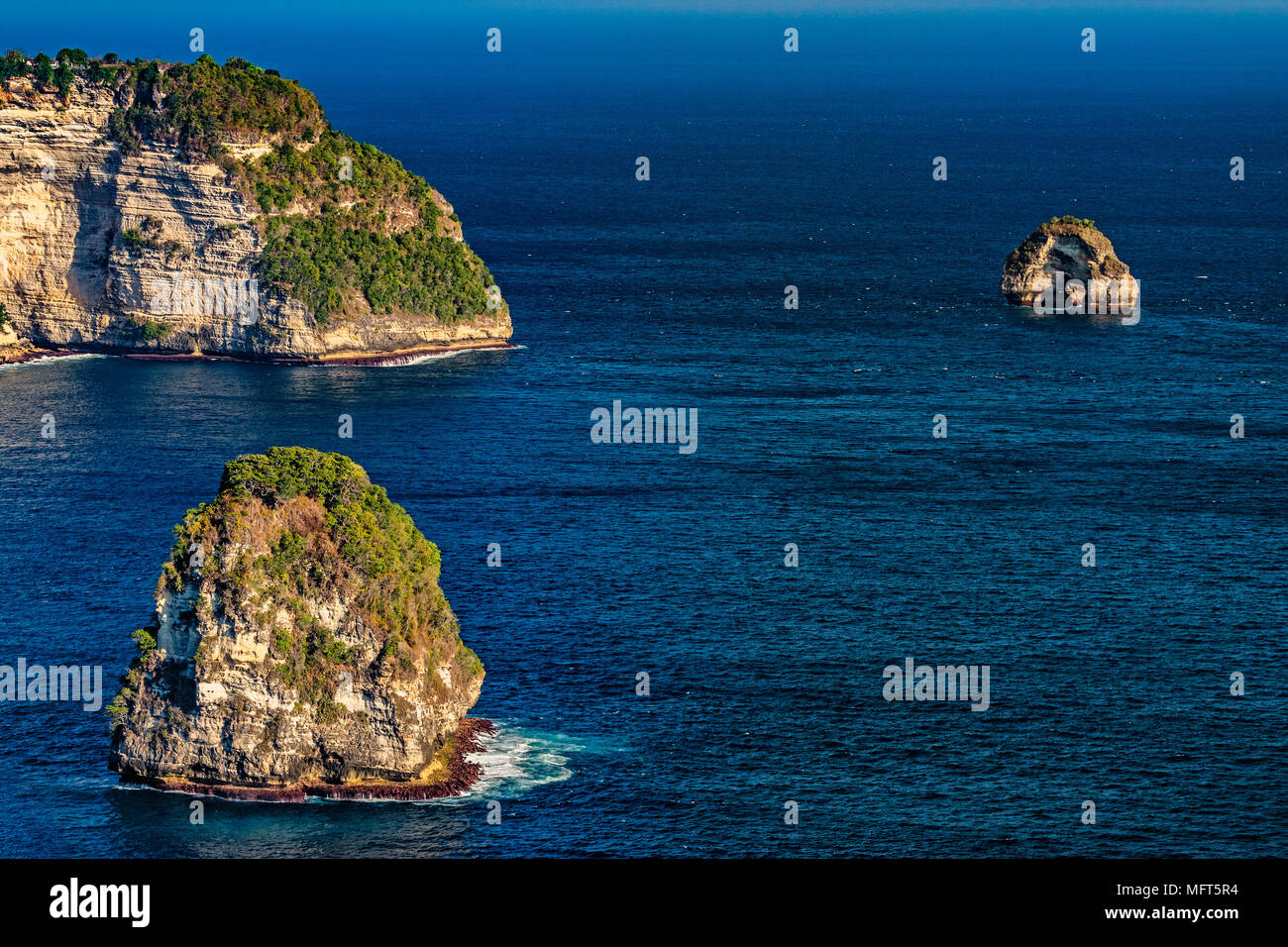 Nusa islands indonesia hi-res stock photography and images - Alamy