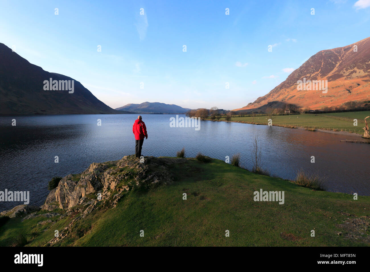 Spring view over Crummock Water, Lake District National Park, Cumbria ...