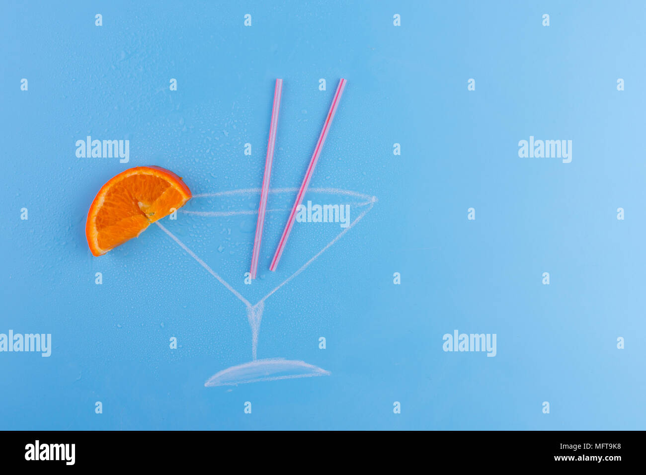 drawing of beach cocktail on blue background Stock Photo - Alamy