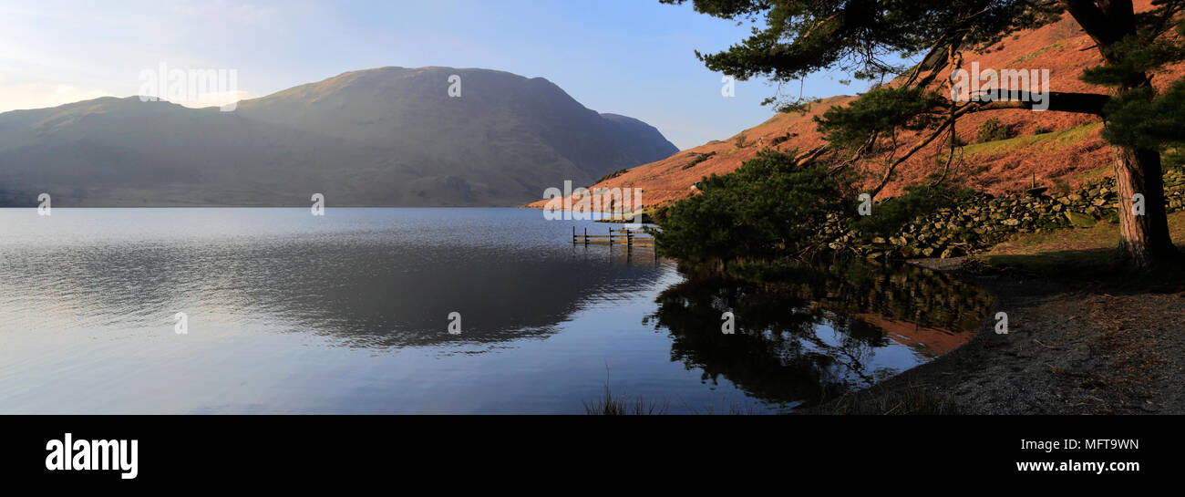 Spring view over Crummock Water, Lake District National Park, Cumbria ...