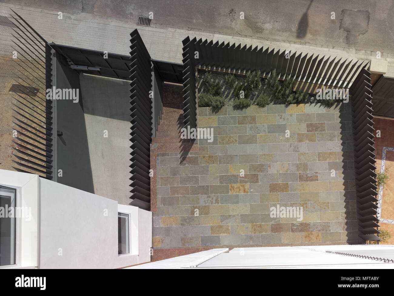 Paved Courtyard High Resolution Stock Photography and Images - Alamy