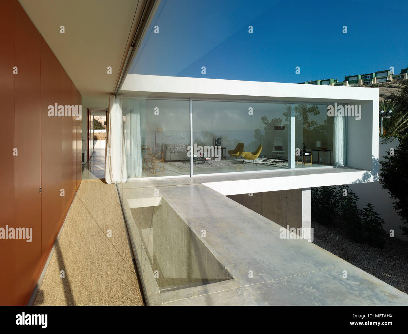 See through ceiling hi-res stock photography and images - Alamy