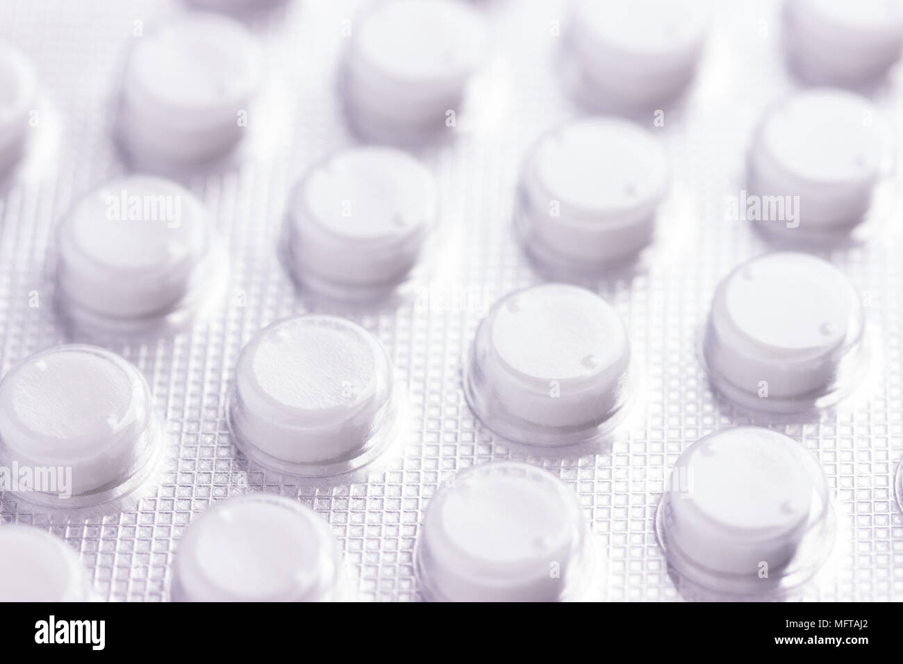 Back of tablet packet hi-res stock photography and images - Alamy
