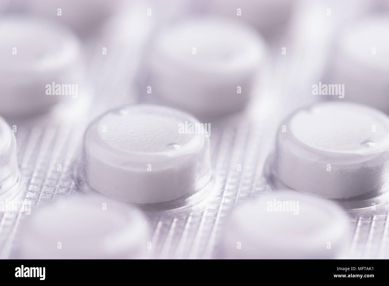 Back of tablet packet hi-res stock photography and images - Alamy
