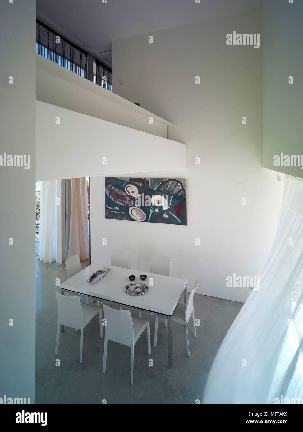 Split level dining room in hi-res stock photography and images - Alamy