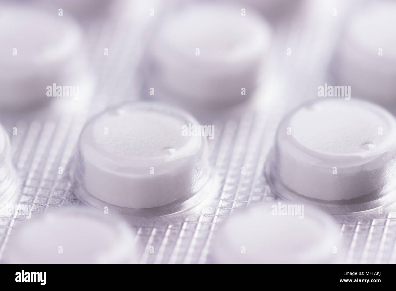 Back of tablet packet hi-res stock photography and images - Alamy