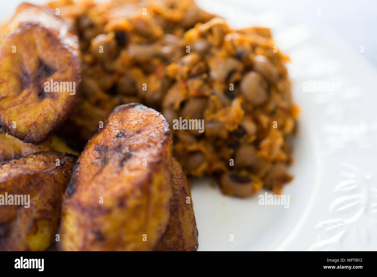 African plantain and beans hi-res stock photography and images - Alamy