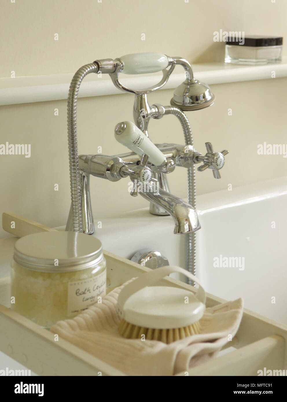 Mixer tap fitting hi-res stock photography and images - Alamy