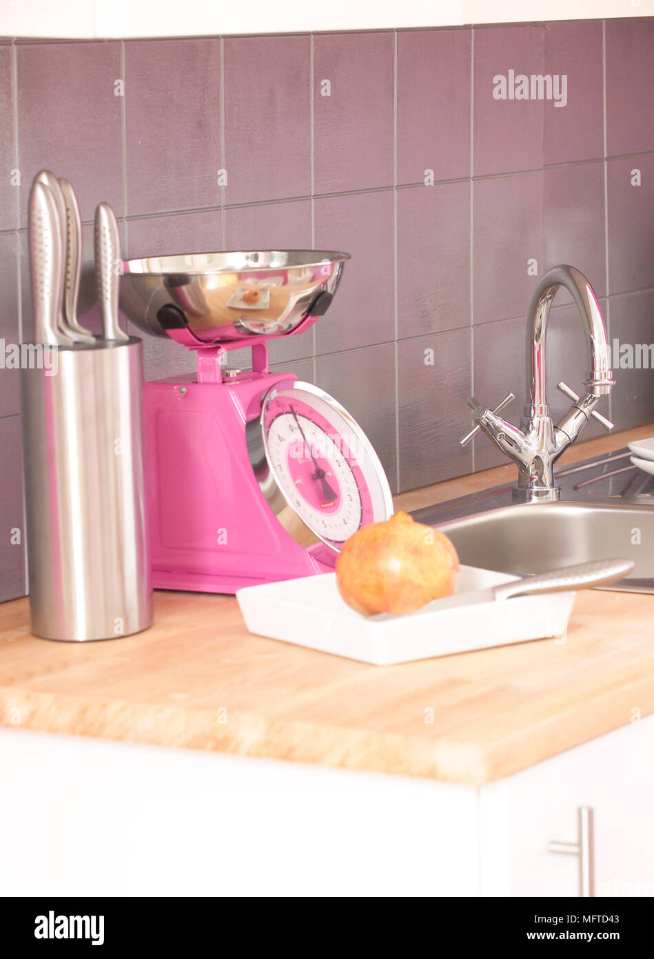 Pink scales hi-res stock photography and images - Alamy