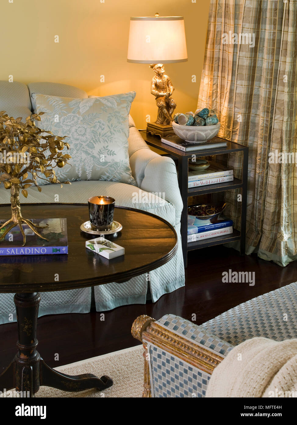 Oval seat hi-res stock photography and images - Alamy