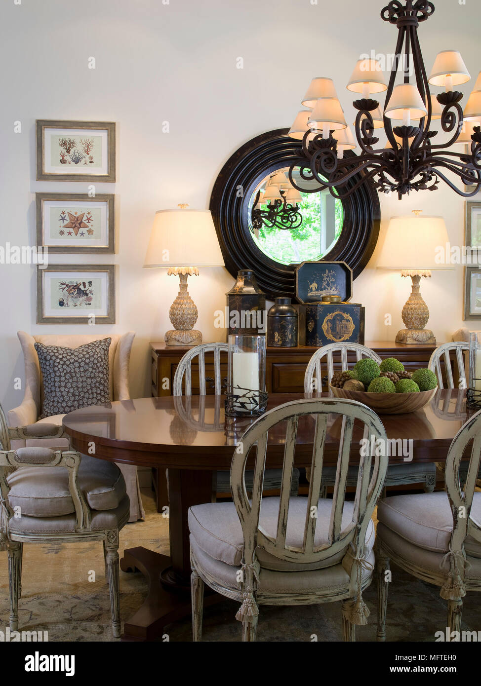 Traditional Dining Room Decorating Ideas