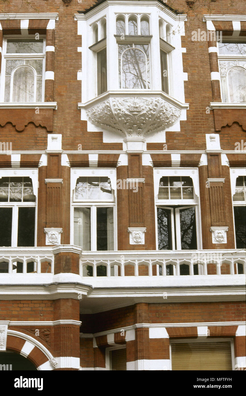 Victorian red brick mansion flat exterior Stock Photo - Alamy