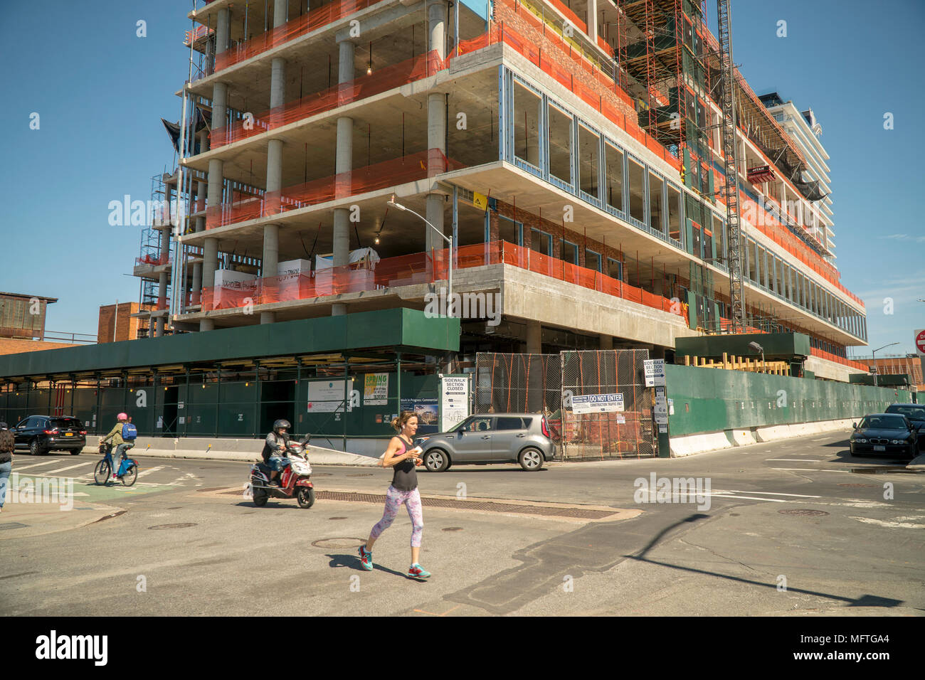New brooklyn construction hi-res stock photography and images - Alamy