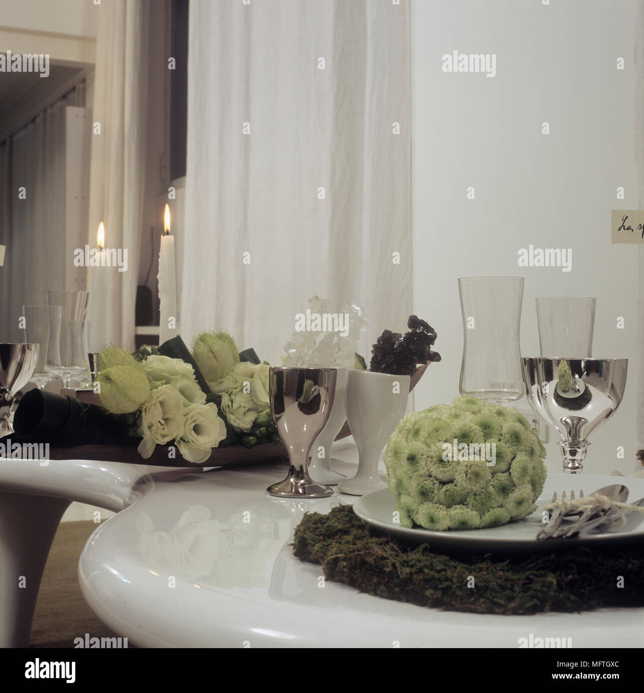 Silver cups hi-res stock photography and images - Alamy