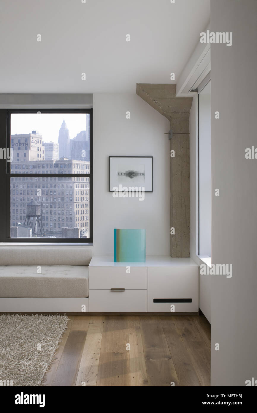 Built in seating hi-res stock photography and images - Alamy