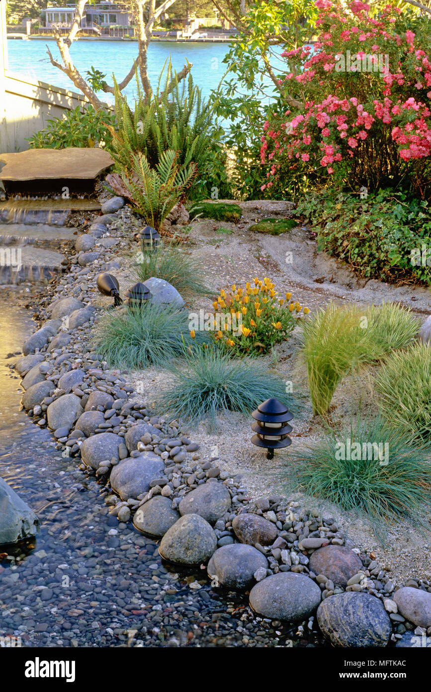 Garden pebble water feature hi-res stock photography and images - Alamy