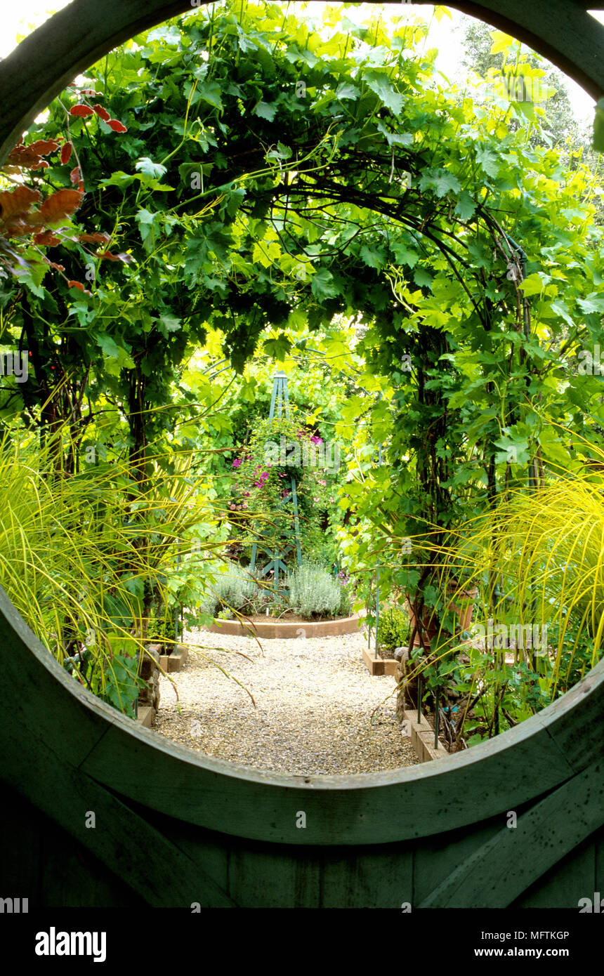 Arched pergola hi-res stock photography and images - Alamy