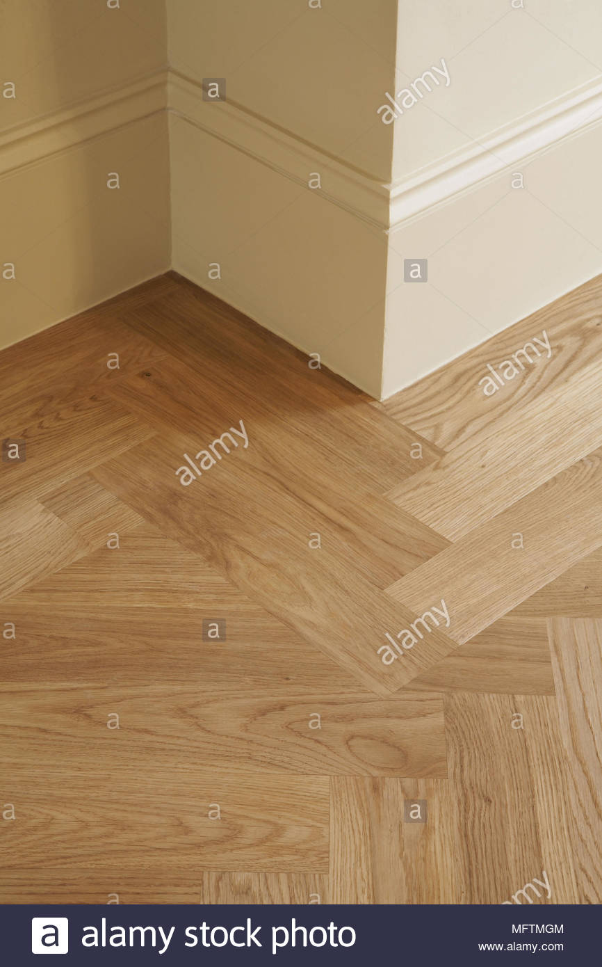 Skirting Board Wood Stock Photos & Skirting Board Wood Stock Images - Alamy