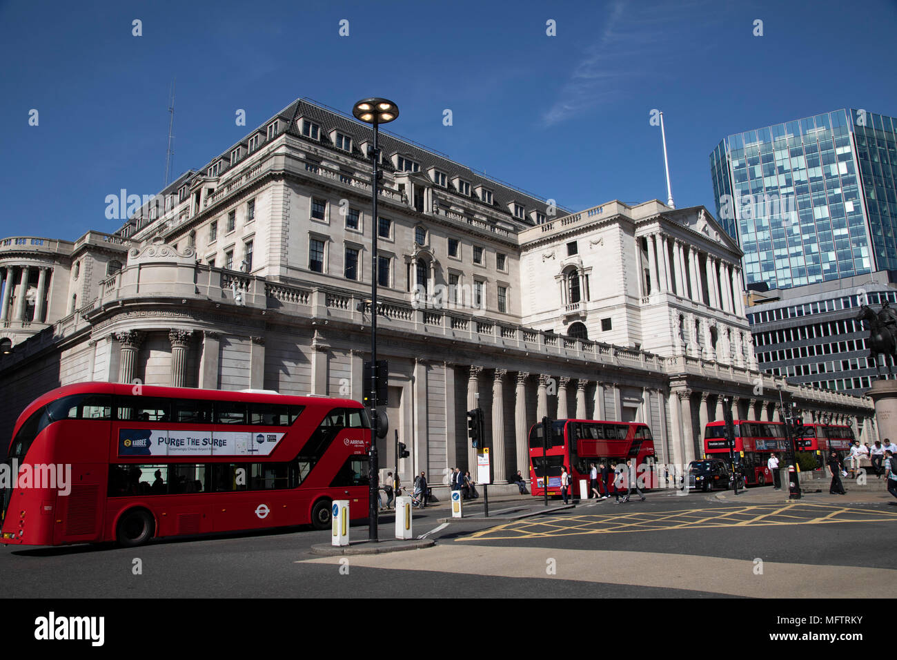 Old architecture of the Bank of England competes with new high rise ...