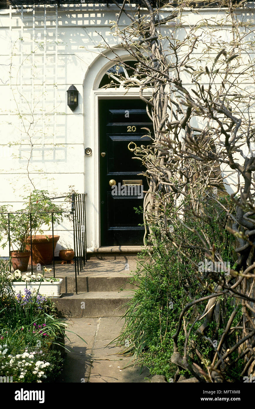 An exterior of a Georgian town house, front door, path Stock Photo - Alamy