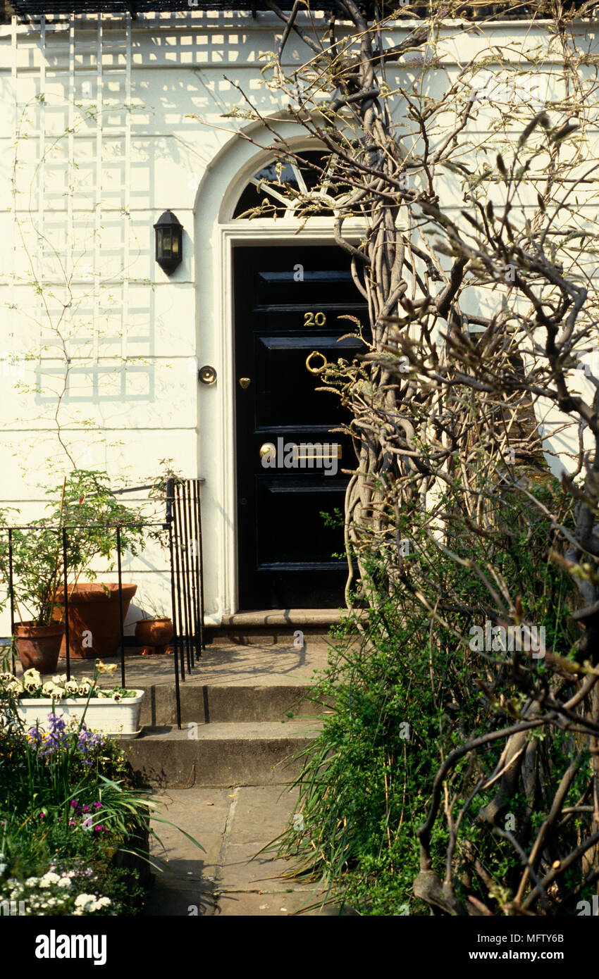 Pathway leading up to Georgian front door Stock Photo - Alamy