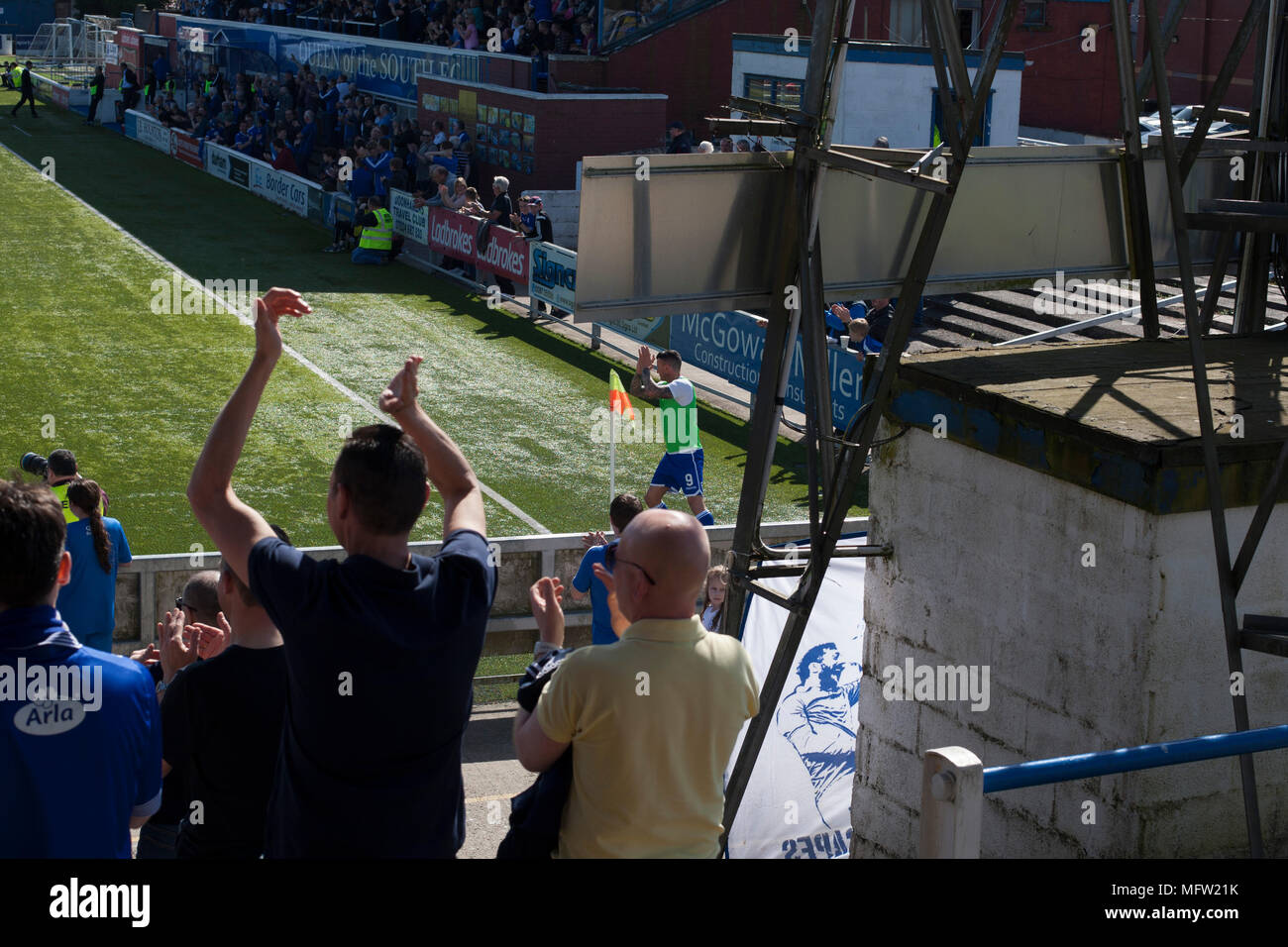 Derek lyle hi-res stock photography and images - Alamy