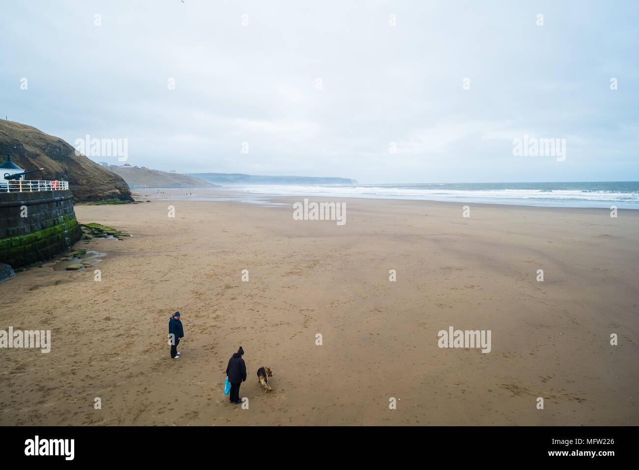 Whitby beach, from Whitby pier, North Yorkshire, UK Stock Photo - Alamy