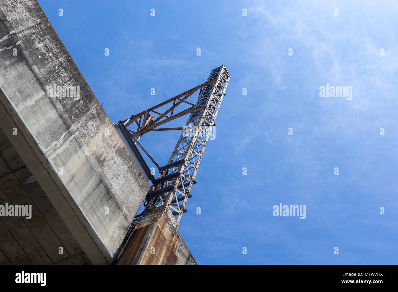 Railway structure hi-res stock photography and images - Alamy