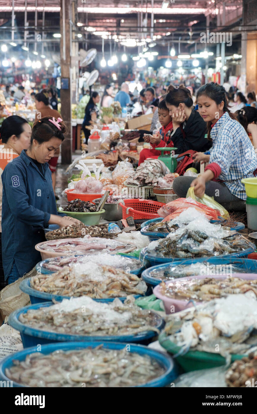 A local market in India Stock Photo - Alamy