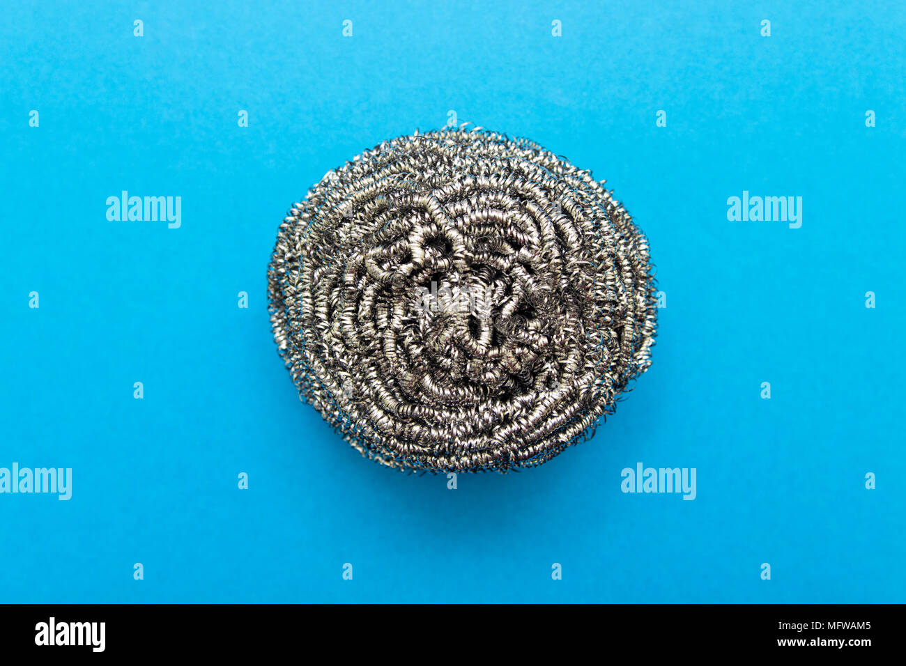 Metal sponge hi-res stock photography and images - Alamy
