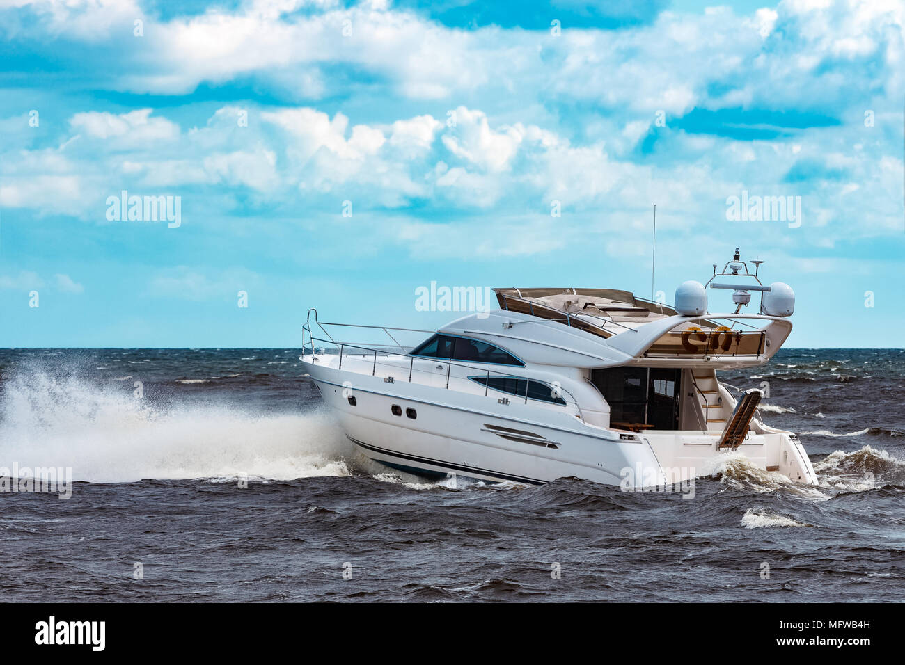 Fast moving passenger water craft hi-res stock photography and images ...