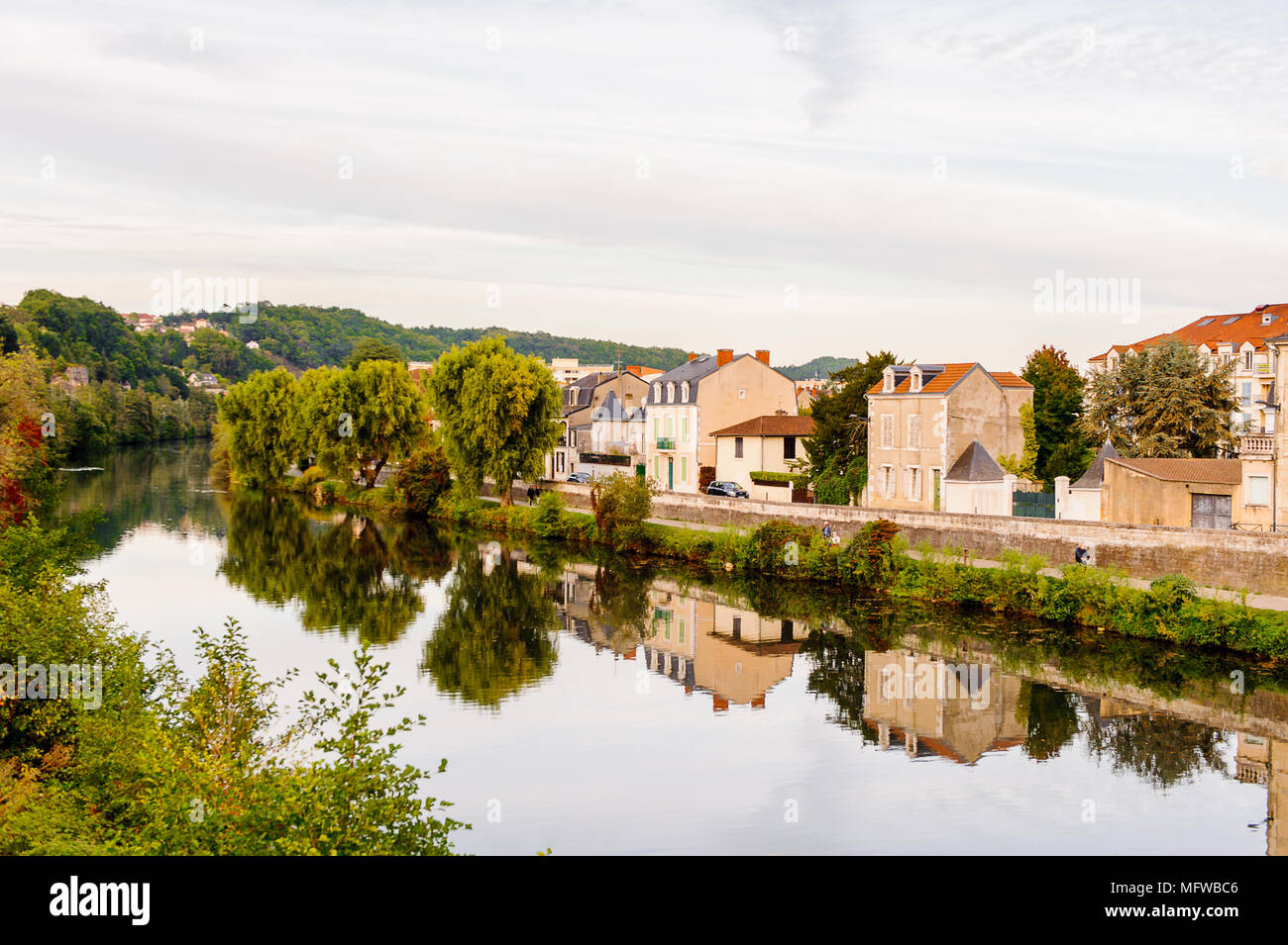 Isle river and town of Perigueux, France Stock Photo - Alamy