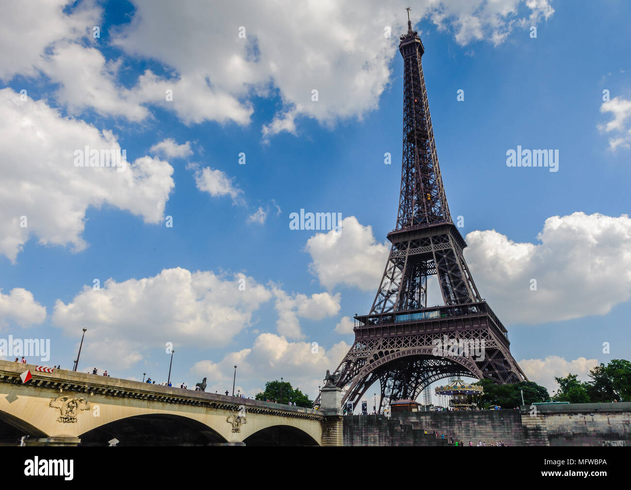 Pont d'Iena (Jena Bridge) and the Eiffel tower, Paris, France Stock ...