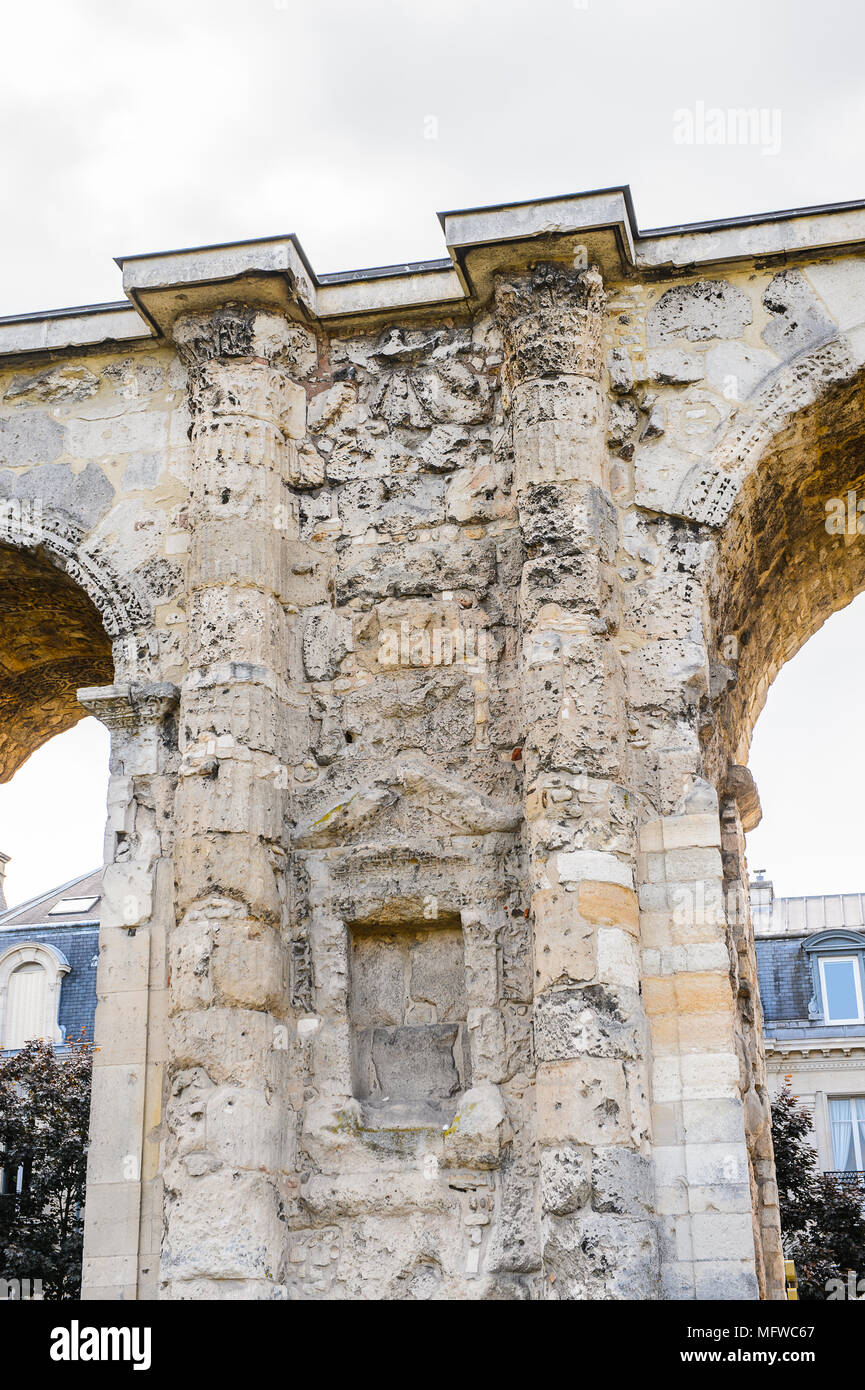 Porte Mars, an ancient Roman triumphal arch in Reims, France Stock ...