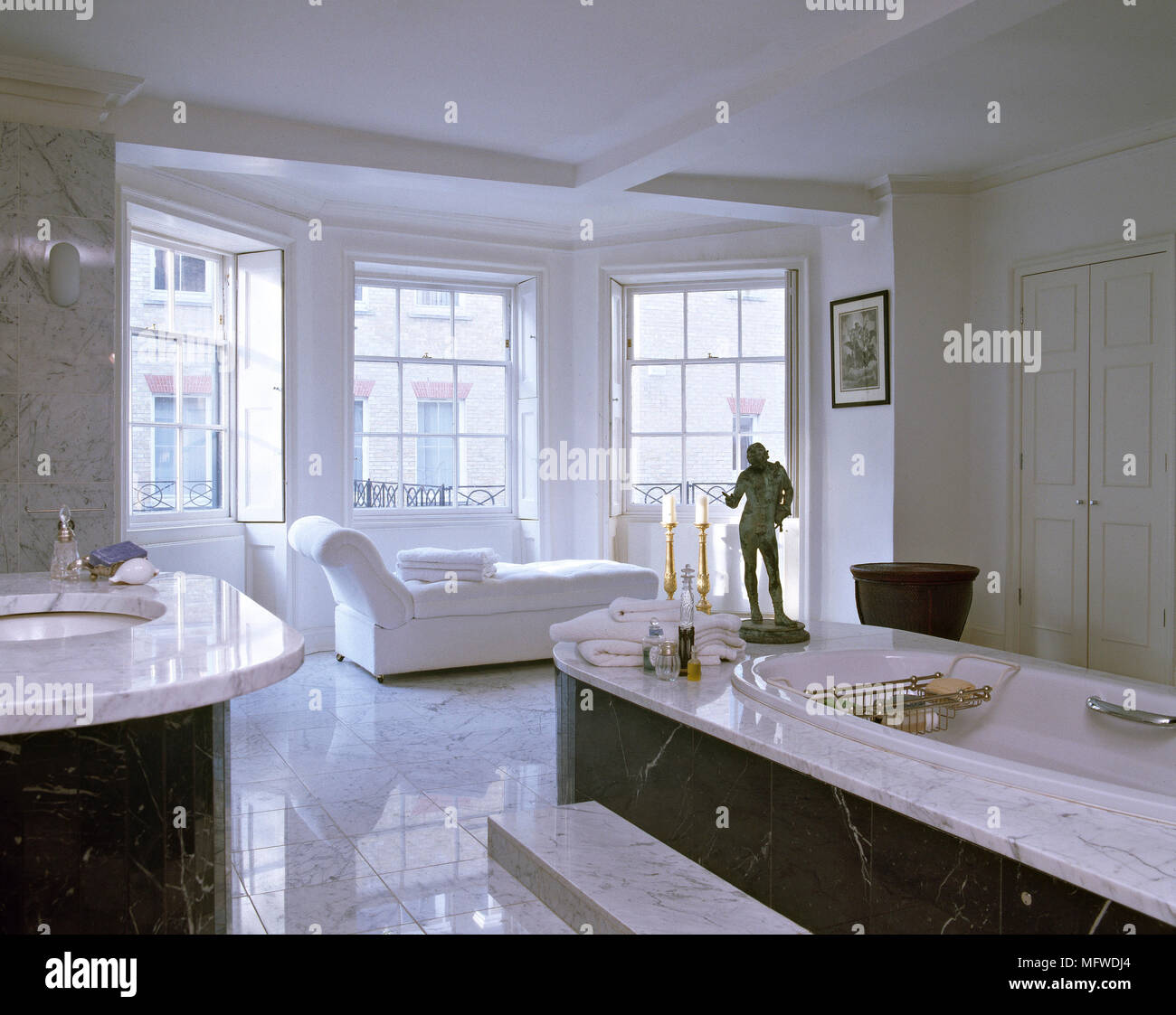 White House Inside Bathroom