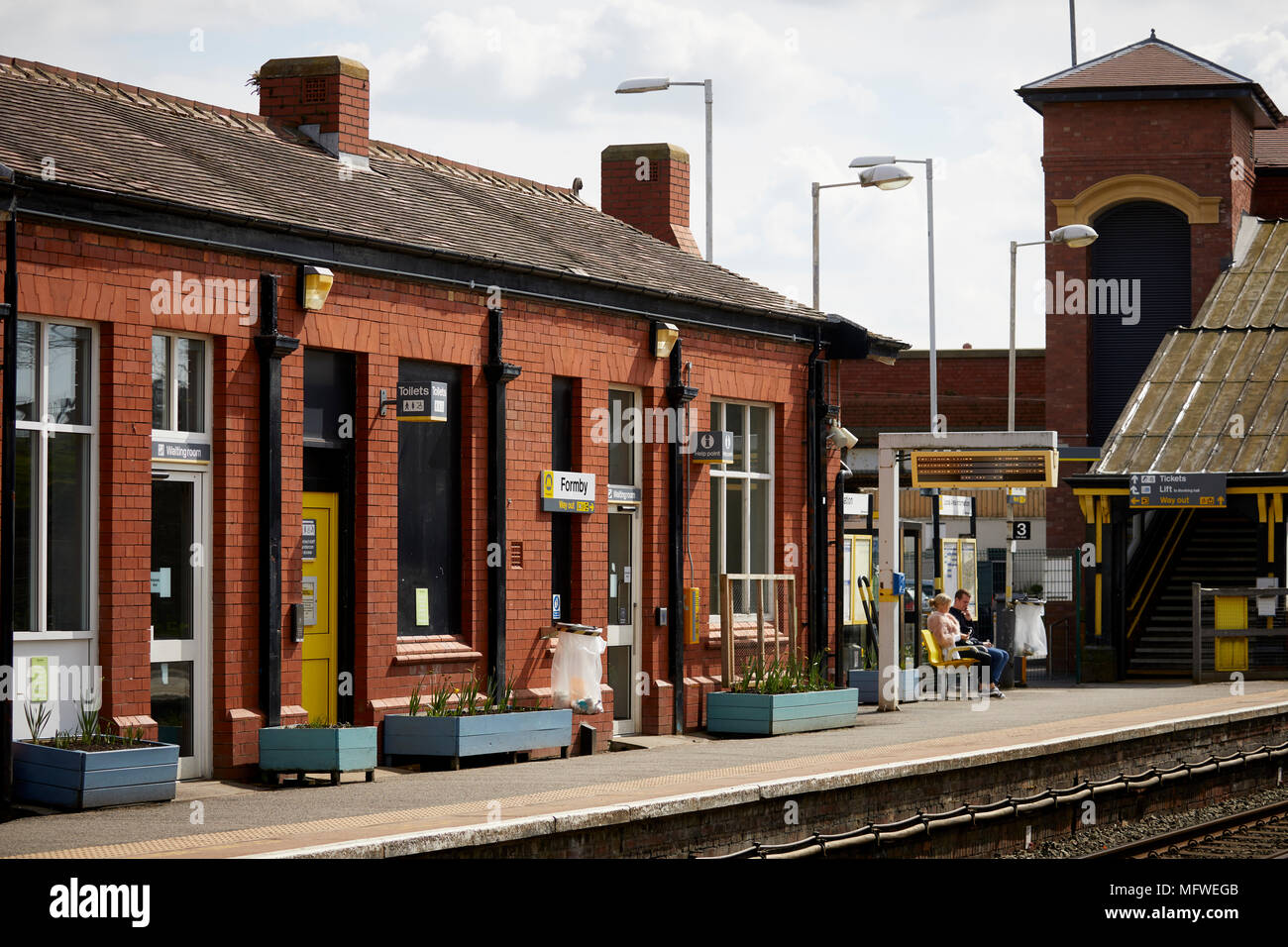 Merseyrail hi-res stock photography and images - Alamy