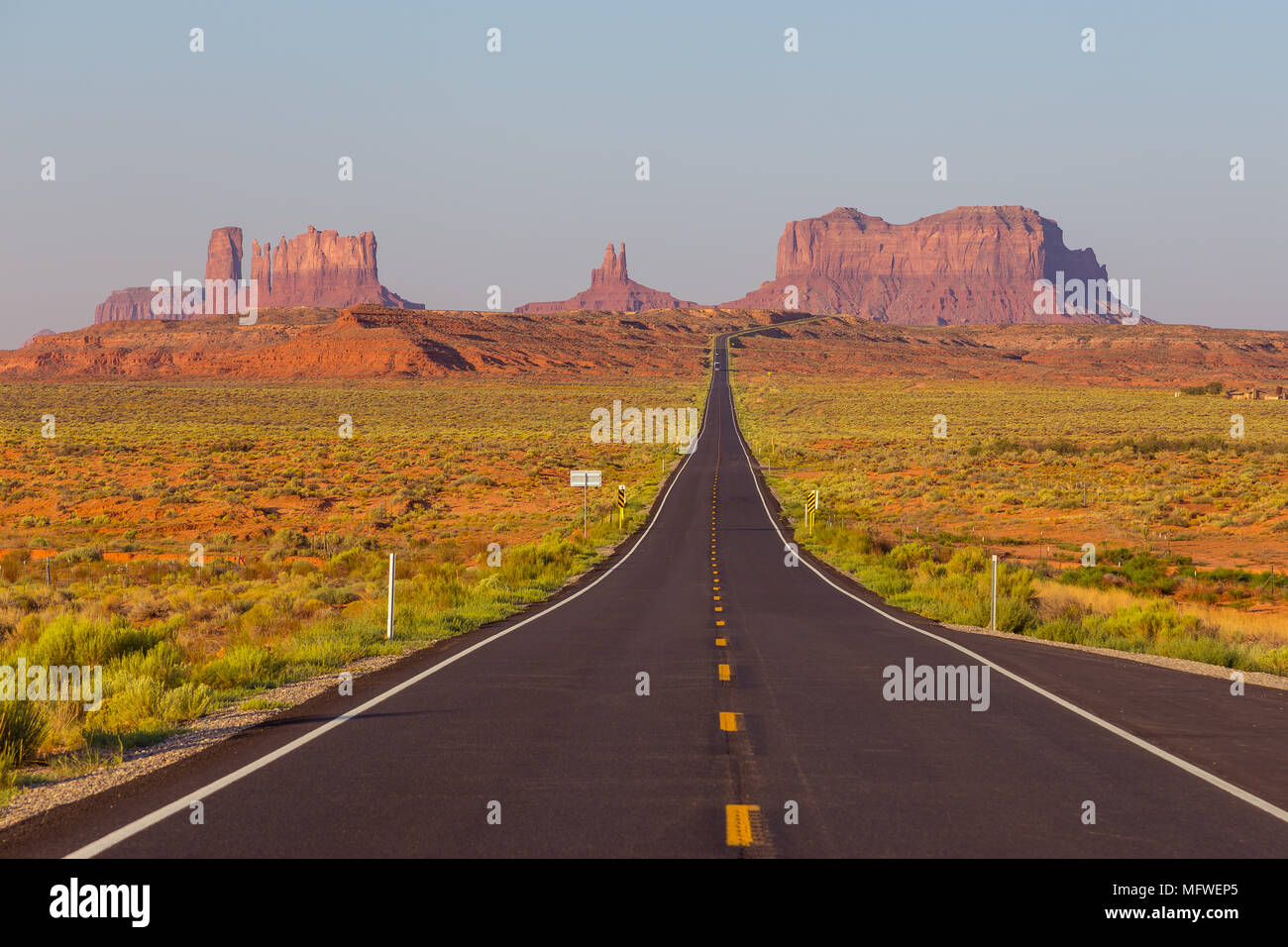 Forrest Gump Point at US Highway 163 toward Monument Valley Navajo ...