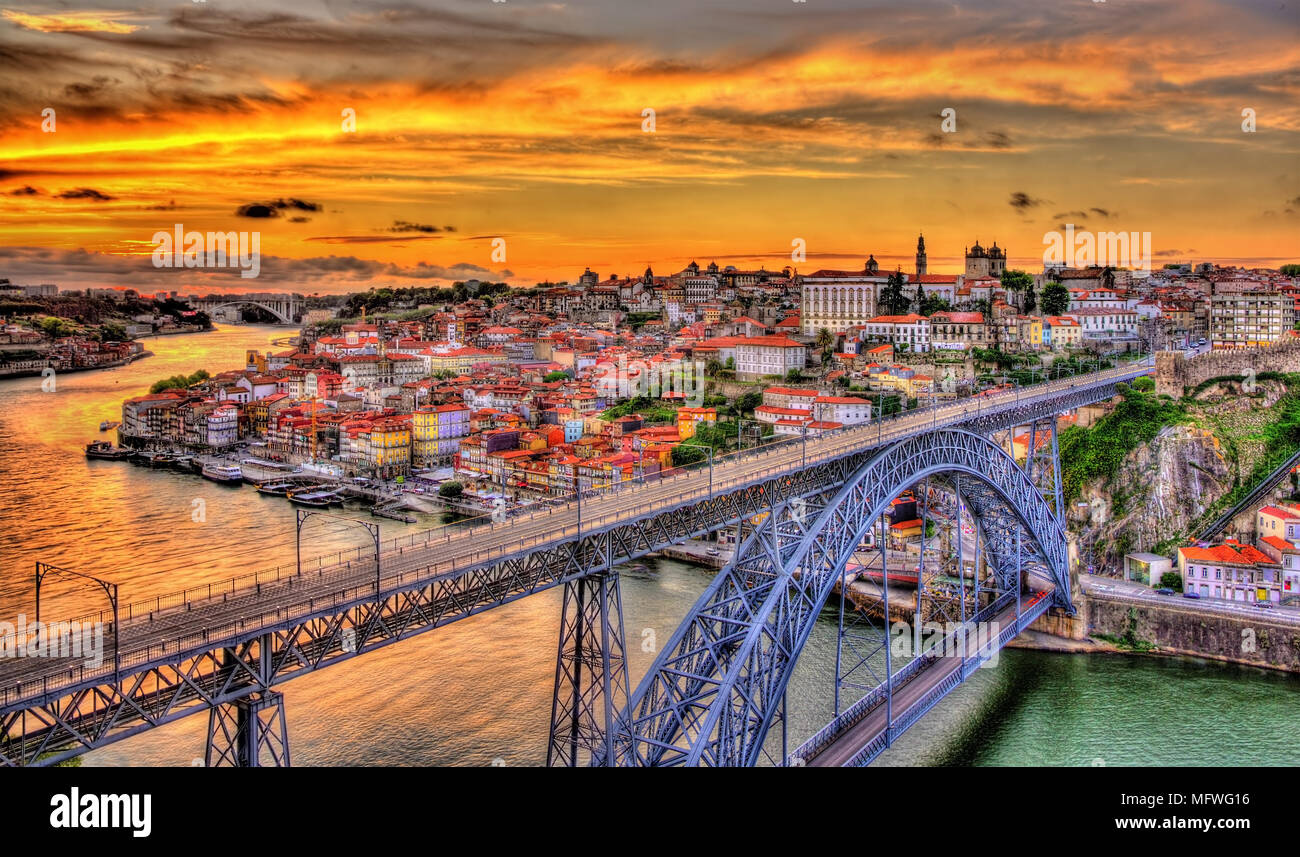 Portugal porto bridge hi-res stock photography and images - Alamy