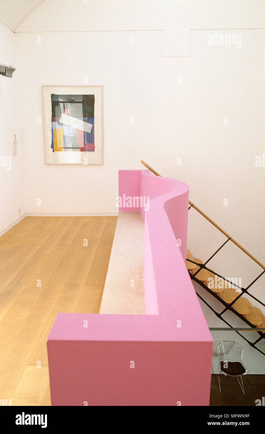 Pink seating hi-res stock photography and images - Alamy