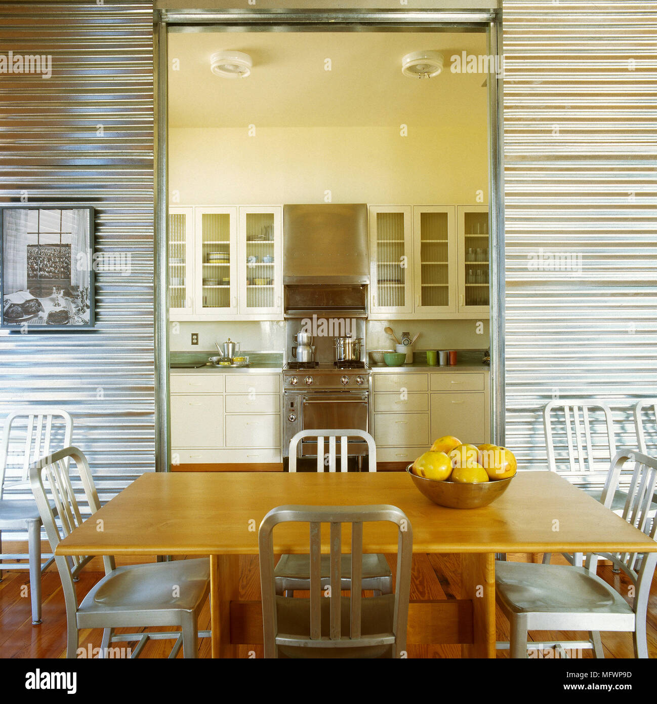 Oven shutters hi-res stock photography and images - Alamy