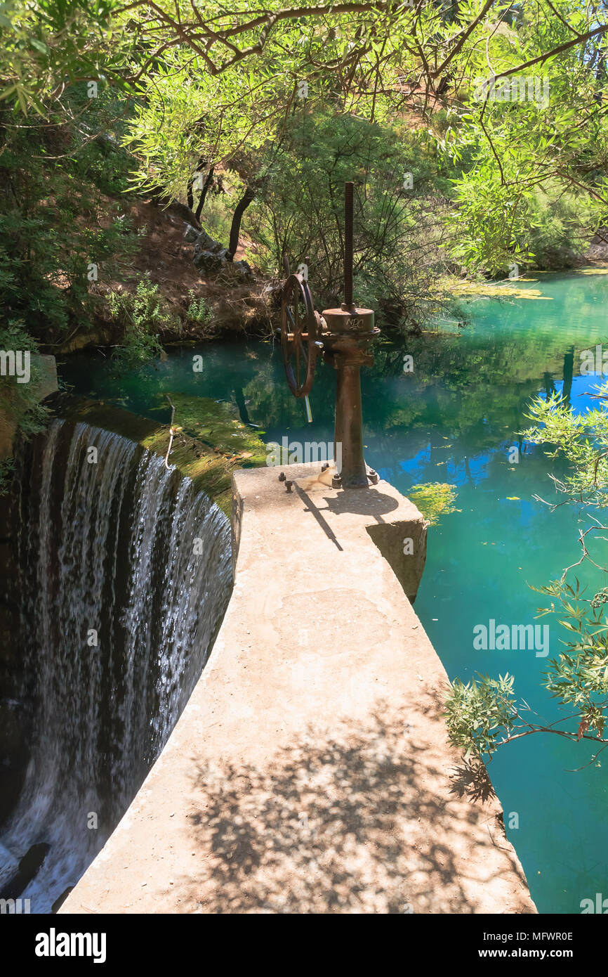 Springs and waterfalls hi-res stock photography and images - Alamy