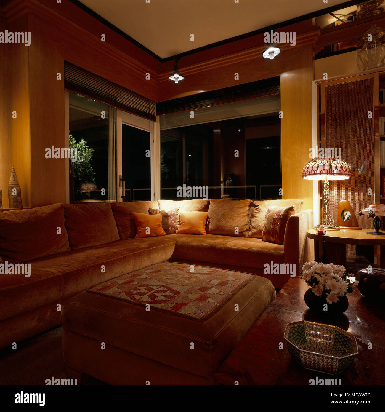 Cosy sofas hi-res stock photography and images - Alamy