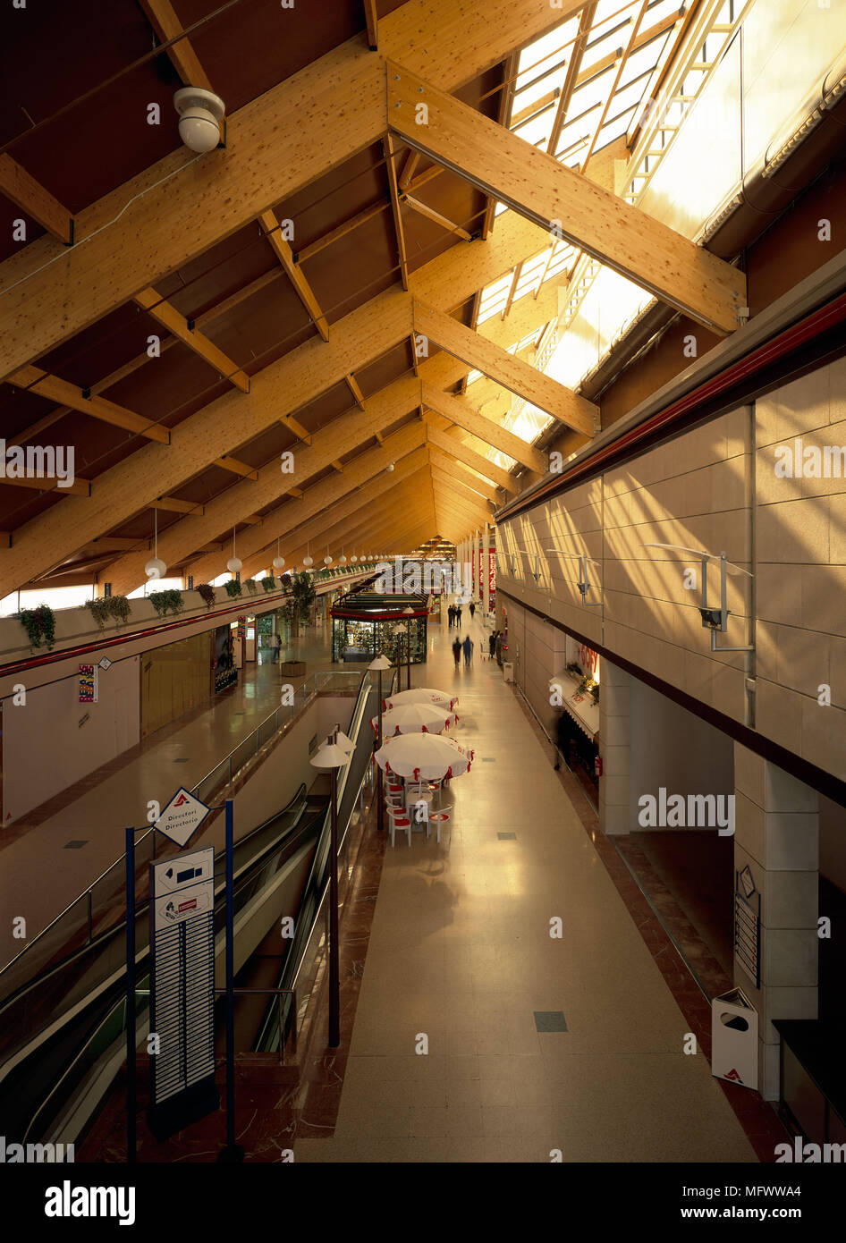 View of a grand shopping mall Stock Photo - Alamy