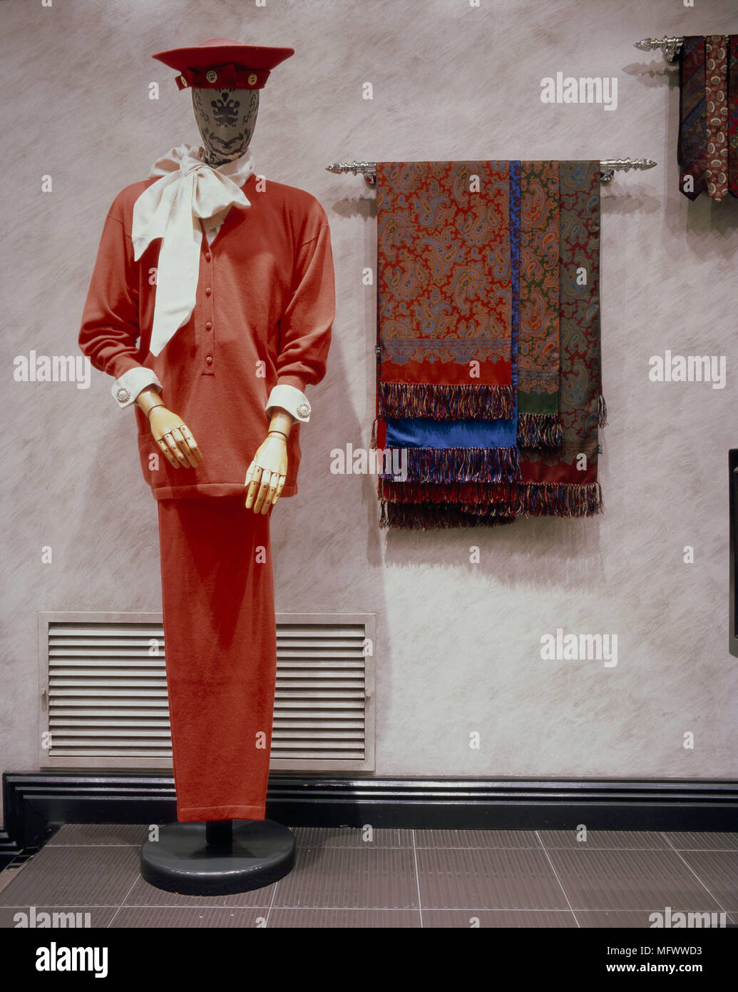 A manikin hi-res stock photography and images - Alamy