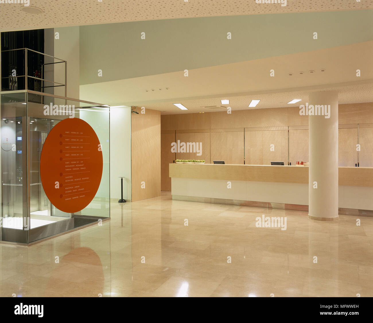View of a reception desk in a hotel Stock Photo - Alamy