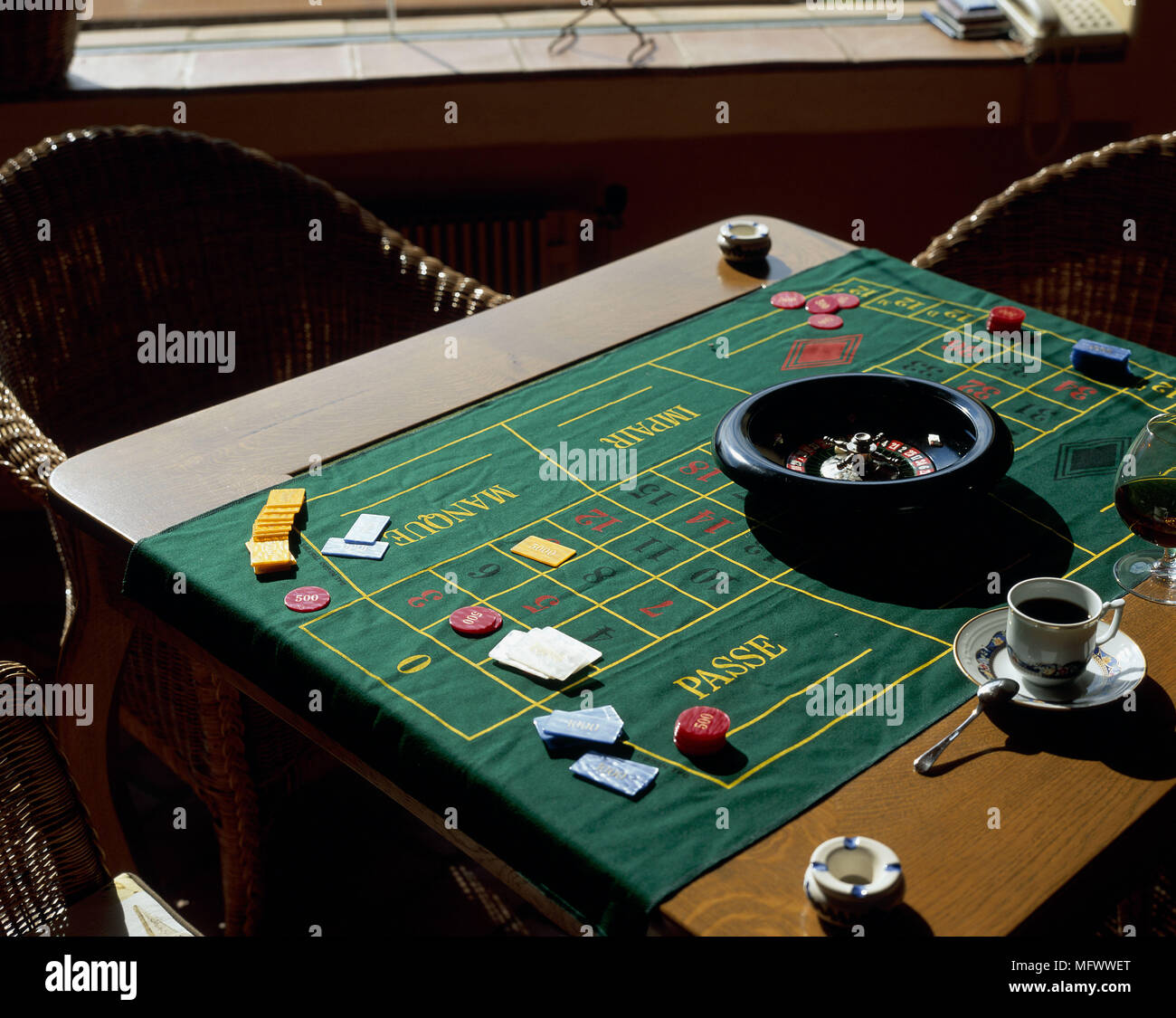 Green counters hi-res stock photography and images - Alamy