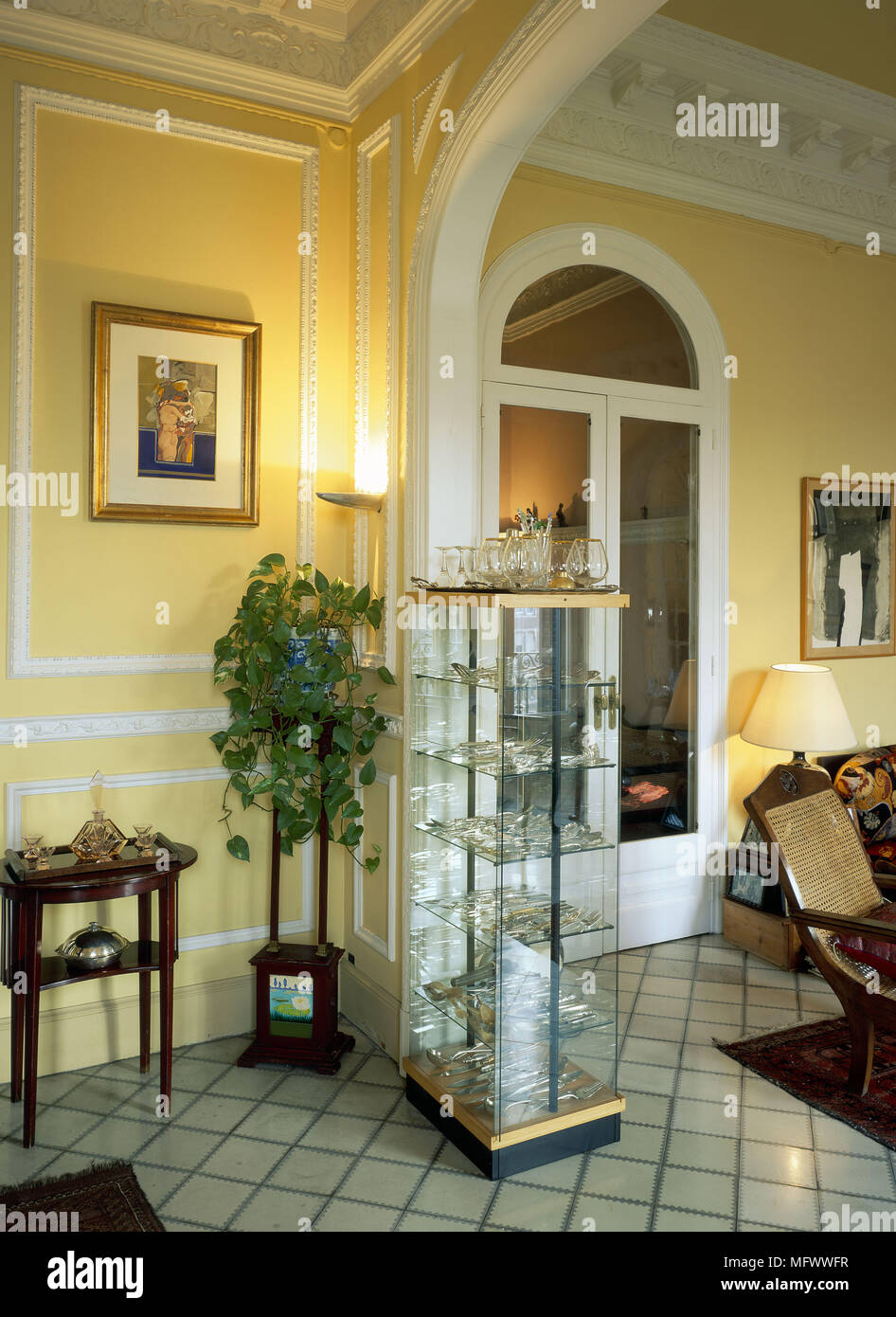 Image showcases contemporary house hi-res stock photography and images ...