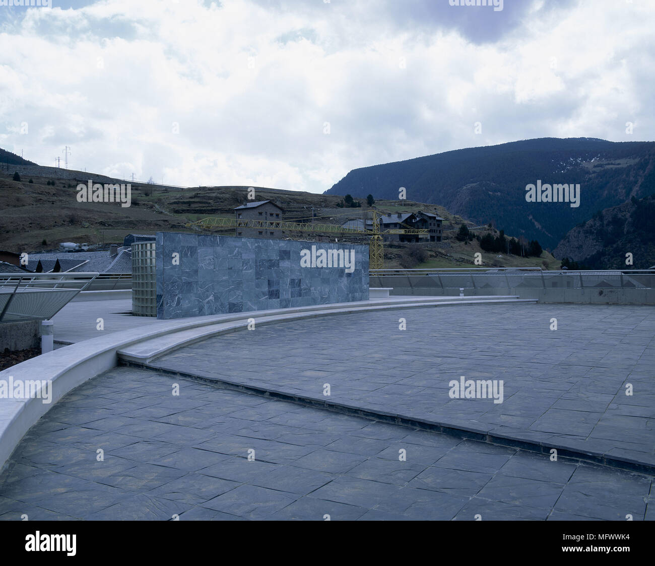 Sloping terrace hi-res stock photography and images - Alamy