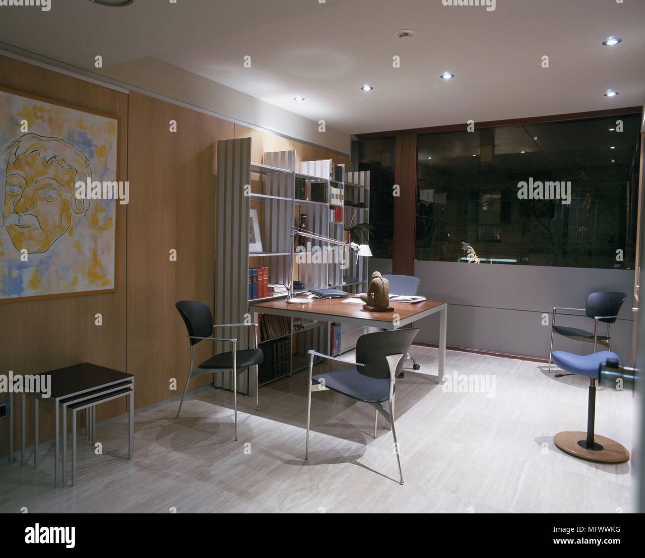 Well arranged hi-res stock photography and images - Alamy